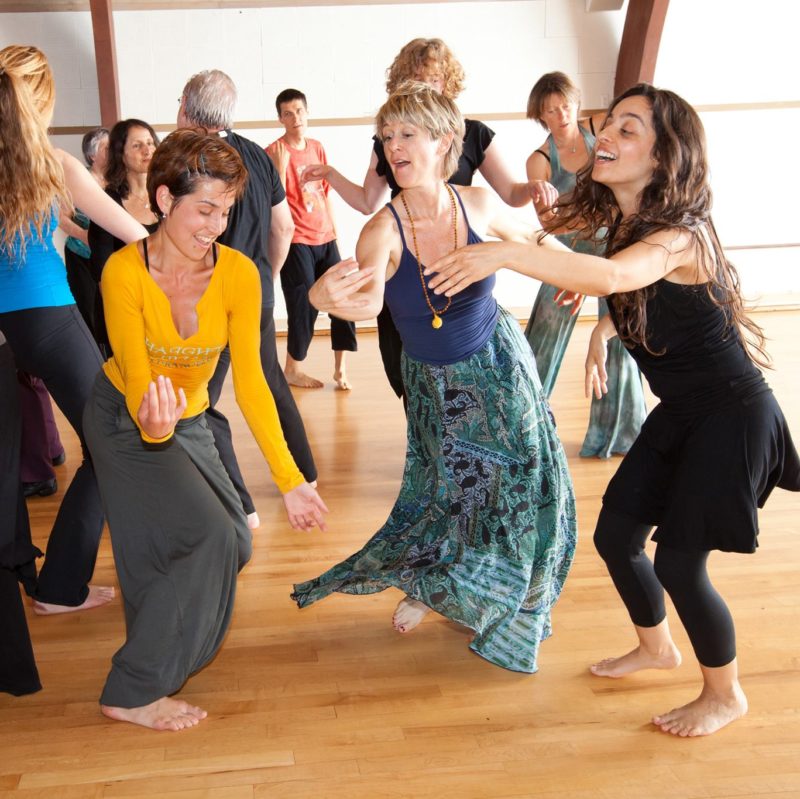 Was ist 5 Rhythmen? - Tanz Yoga Meditation in Zürich